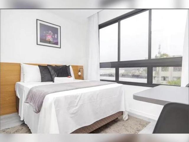 STUDIO NO REBOUÇAS — 18 m² | MOBILIADO | PRONTO PARA RENDA