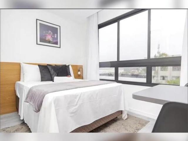 STUDIO NO REBOUÇAS — 18 m² | MOBILIADO | PRONTO PARA RENDA