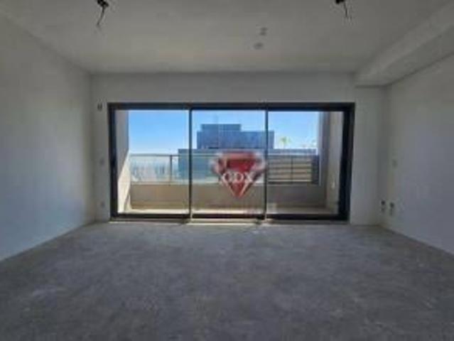 Studio no White 2880 para venda