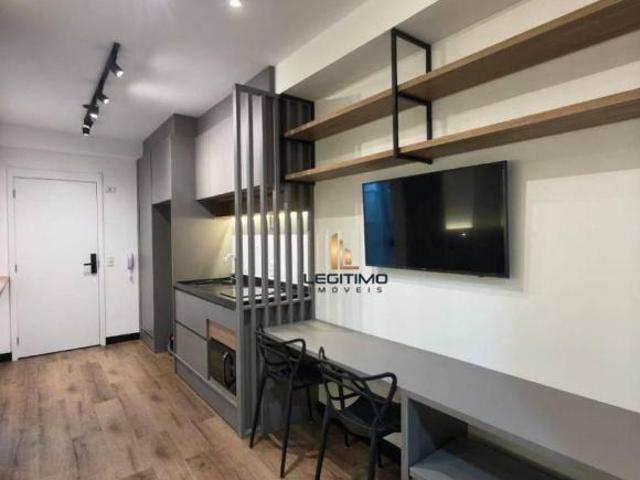 Studio na Chácara Santo Antônio com 30m², mobiliado, home office, lazer completo e fácil acesso aos
