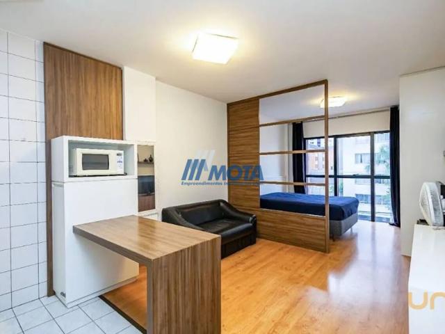 Studio na Desembargador Motta Centro Curitiba PR, à venda por R$ 340.000 ou aluguel por R$ 1.900