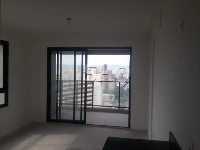Studio na Pompeia com metro bem próximo