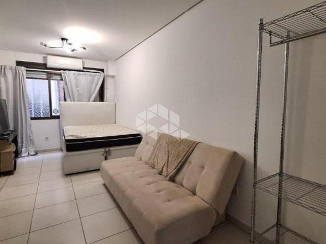 Studio na Rua Vigário José Inácio Bairro Centro Histórico