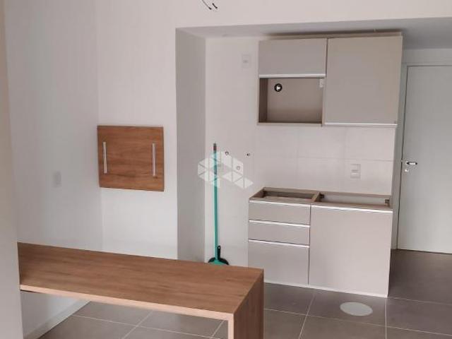 Studio Semi Mobiliado c/ Sacada e Vaga Jardim Botânico