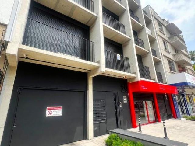 STUDIO SEMIMOBILIADO NA AV. VENÂNCIO AIRES PRÓXIMO AO HPS, UFRGS, HOSP. CLINICAS, COLÉGIO MILITAR!