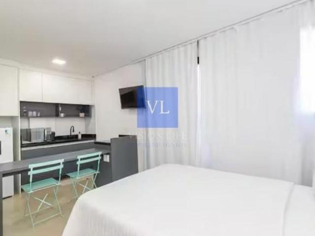 Studio semimobiliado no The 5 Beats Residence Água Verde: Último andar, planta inteligente e estru