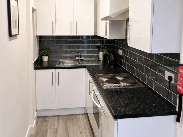 Studio Separate Kitchen all bills and C Tax Includ