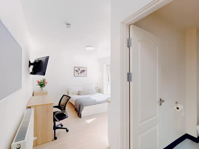 Studio Silver – Annex