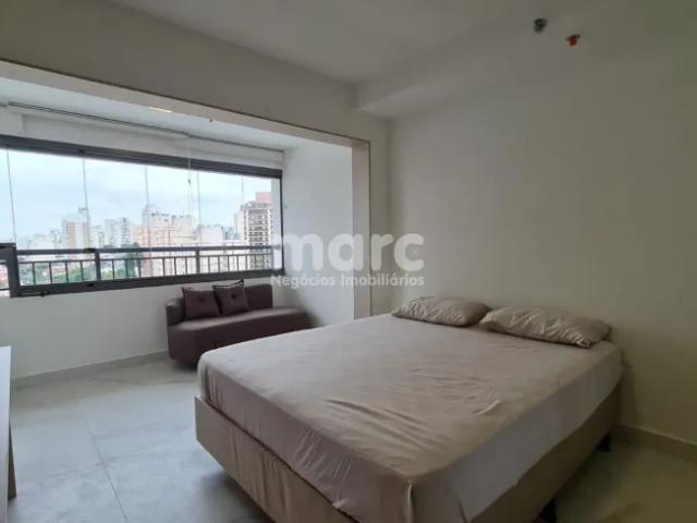 Studio para venda na Vila Mariana, com 30m2, mobiliado, com cozinha e varanda envidraçada. Condomíni