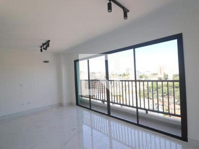 Studio para alugar com 28m², 1 quarto e sem vaga