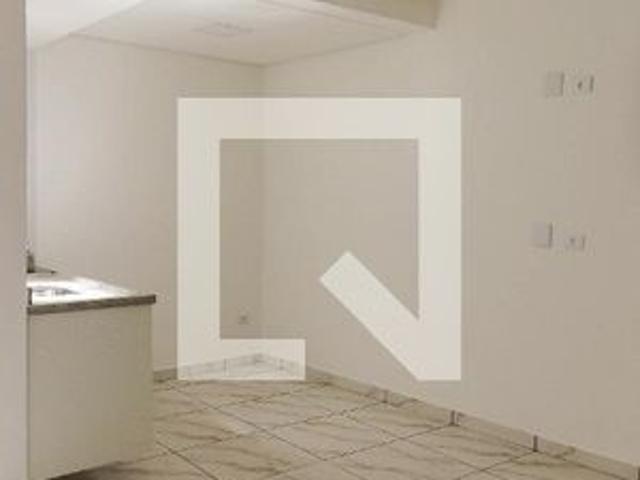 Studio para alugar com 28m², 1 quarto e sem vaga