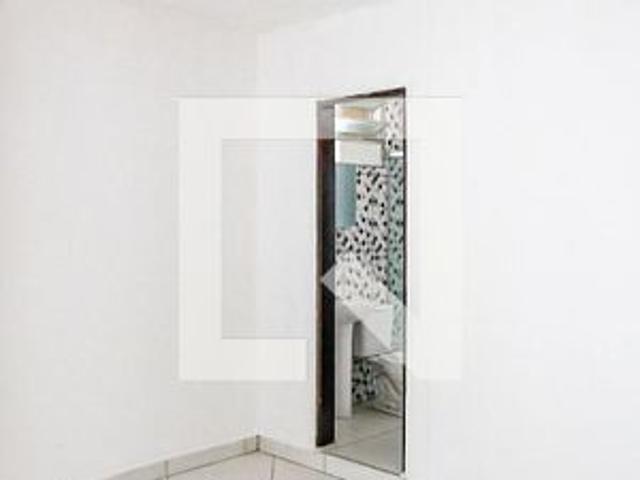 Studio para alugar com 28m², 1 quarto e sem vaga