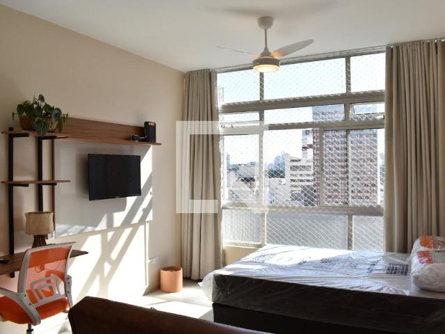 Studio para alugar com 28m², 1 quarto e sem vaga