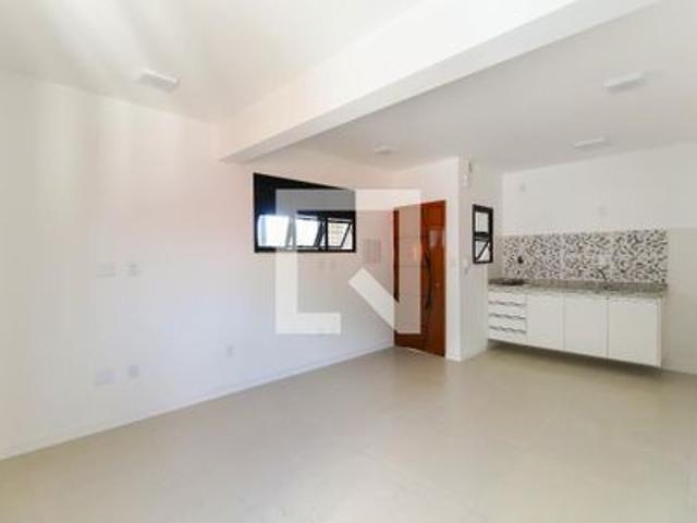 Studio para alugar com 34m², 1 quarto e sem vaga