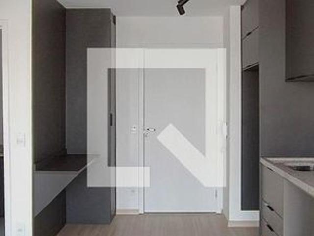 Studio para alugar com 32m², 1 quarto e sem vaga