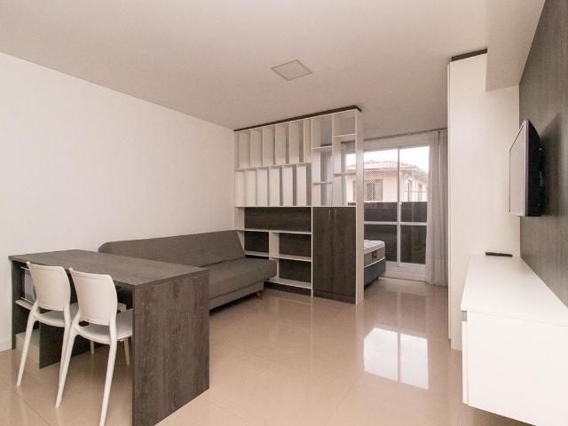 Studio para alugar com 32m², 1 quarto e sem vaga