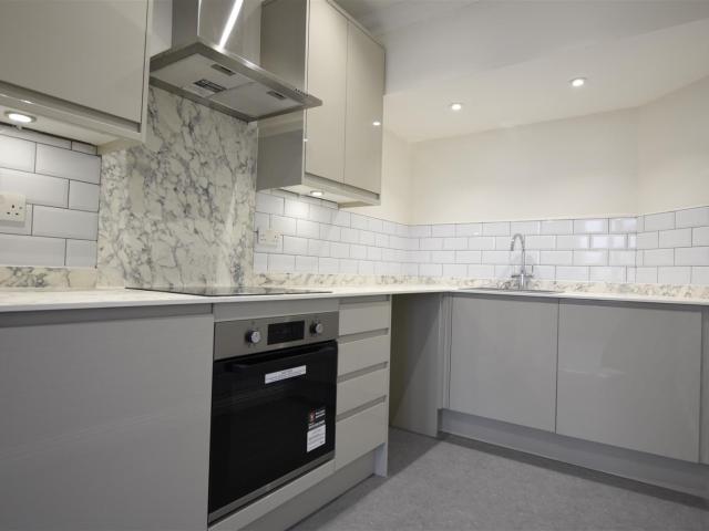 Studio Plus Apartment, Orpington Excellent Location