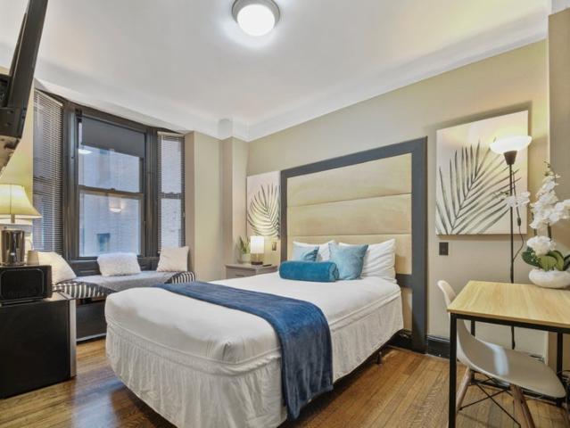 Studio Plus & Ensuite Bath Midtown Manhattan