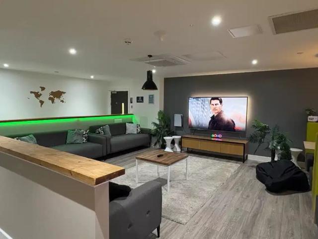 Studio Platinum