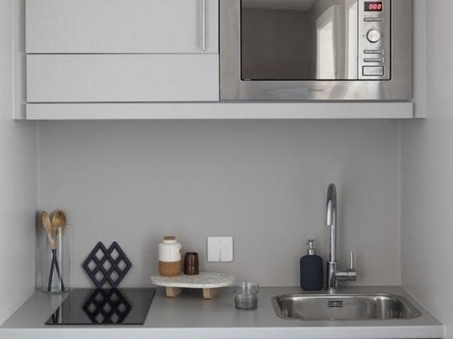 Studio: Private Bathroom & Private Kitchenette