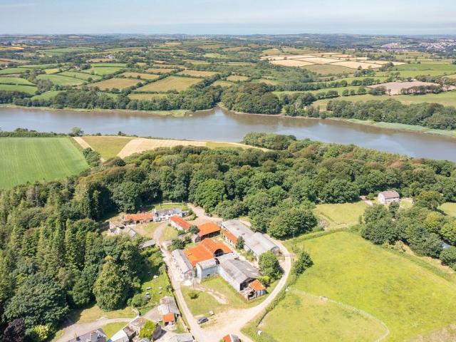Studio property for sale