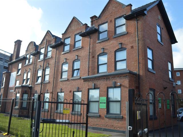 studio Property in Upper Brook Street, Manchester, M13 0FW