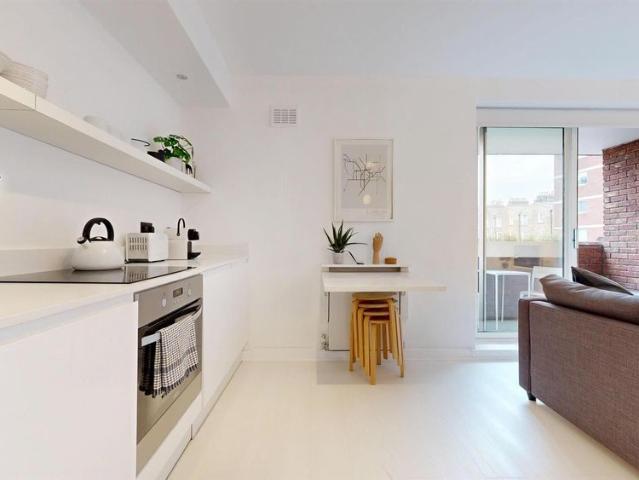 studio property to let