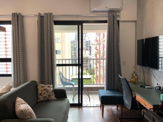STUDIO R DE 25M² TODO MOBILIADO E DECORADO, BANHEIRO COM VENTILAÇÃO NATURAL