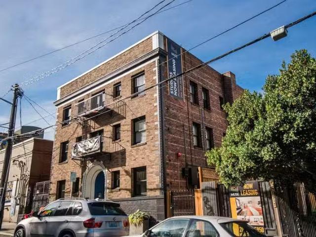 Studio R Muse Apartments