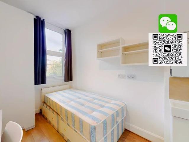 Studio, Room 6, 21
