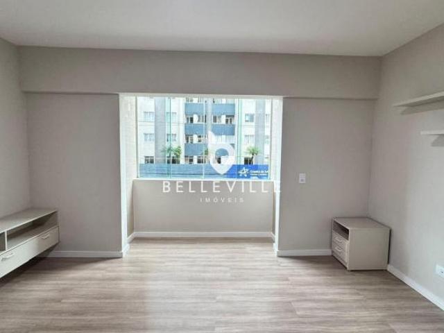 Studio Reformado com 1 quarto Rebolças/Centro Cu