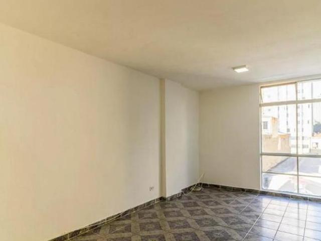 Studio Região Central, Próximo ao Metrô e Consolação, Hidráulica e Elétrica Reformados, Bem Iluminad