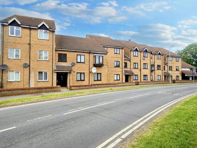 Studio Way, Borehamwood WD6, 1 bed flat to rent, £1,200 pcm | PrimeLocation