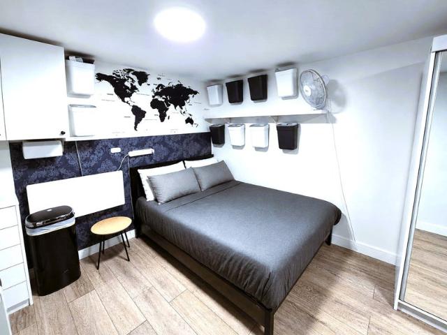 Studio with Own Kitchen £1275 Pcm Newbury Park