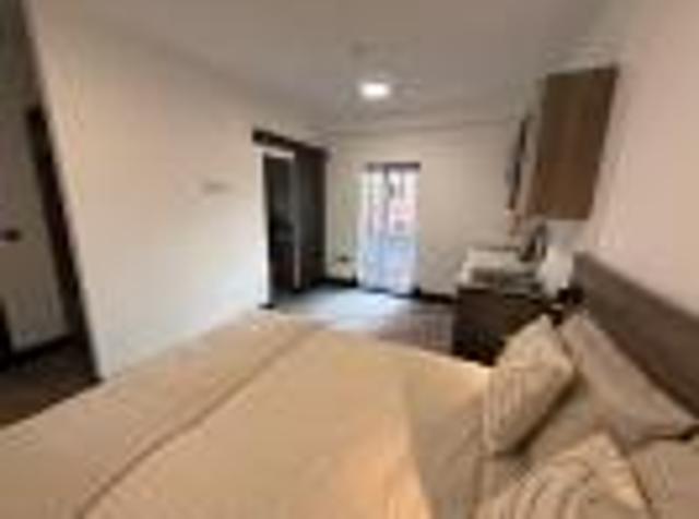 Studio to let now