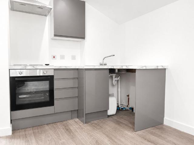 Studio To Let