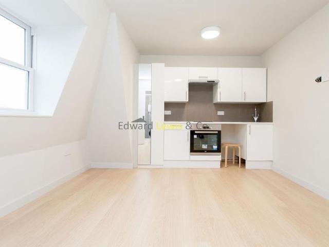 Studio to rent