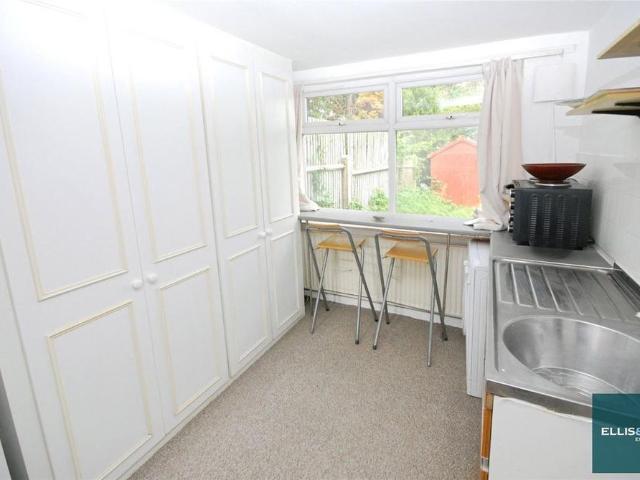 Studio to rent