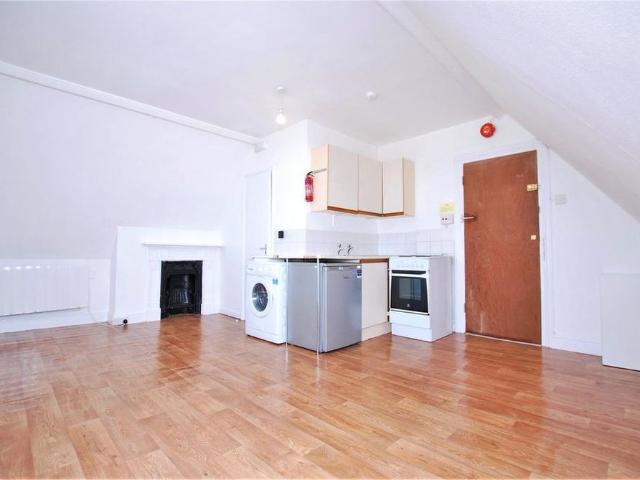 Studio to rent