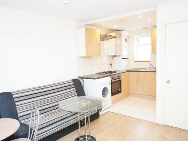 Studio to rent