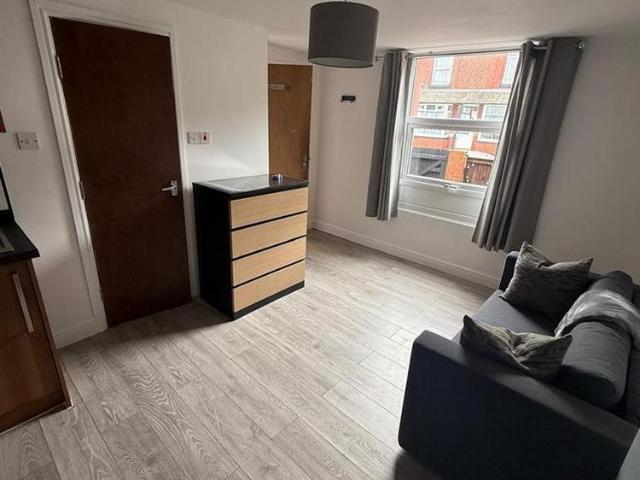 Studio to rent