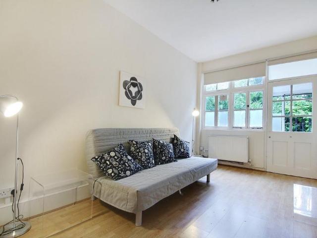 Studio to rent