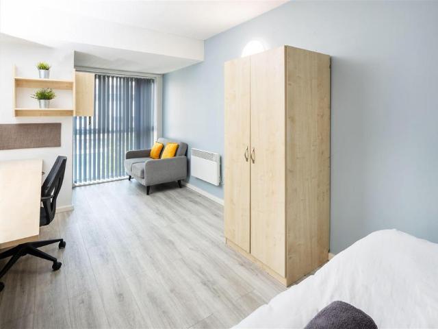 Studio to rent