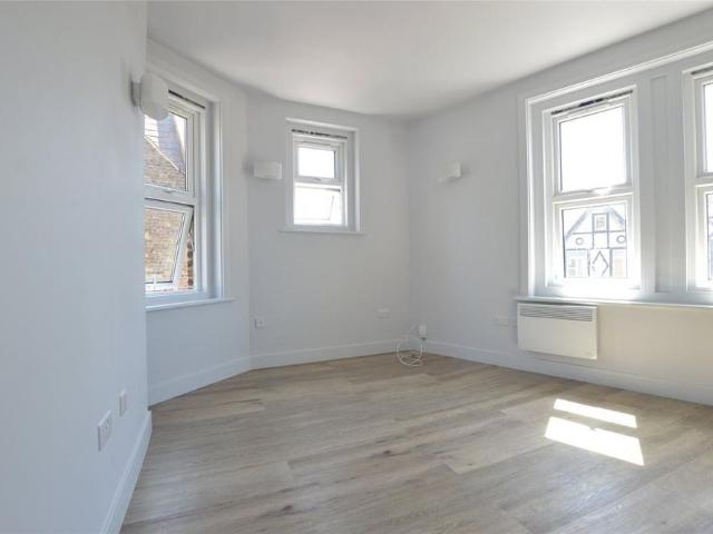 Studio to rent