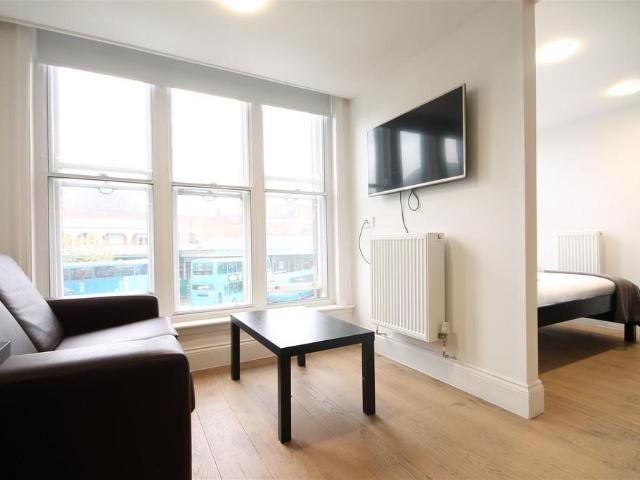 Studio to rent