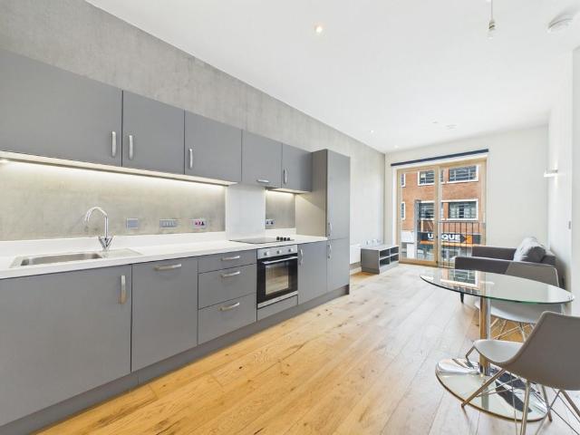 Studio to rent