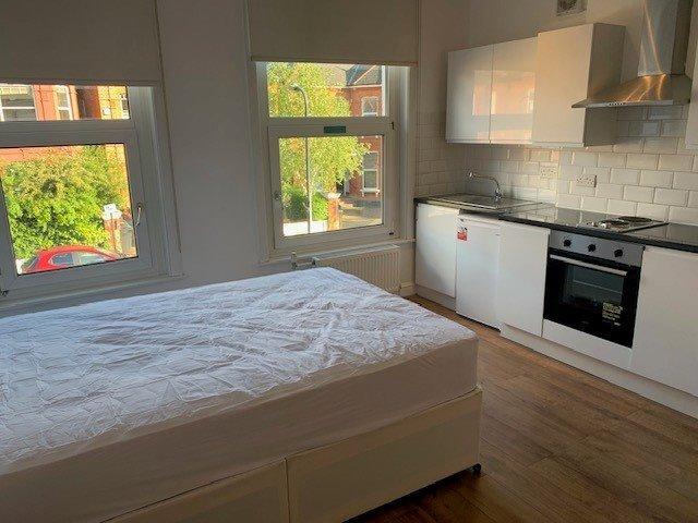 Studio to rent