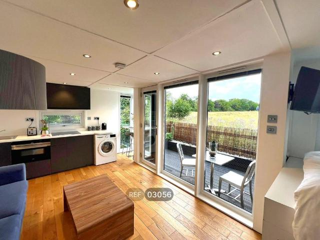 Studio to rent