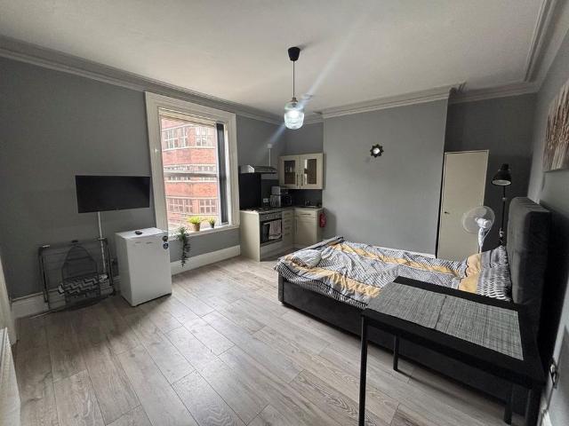 Studio to rent