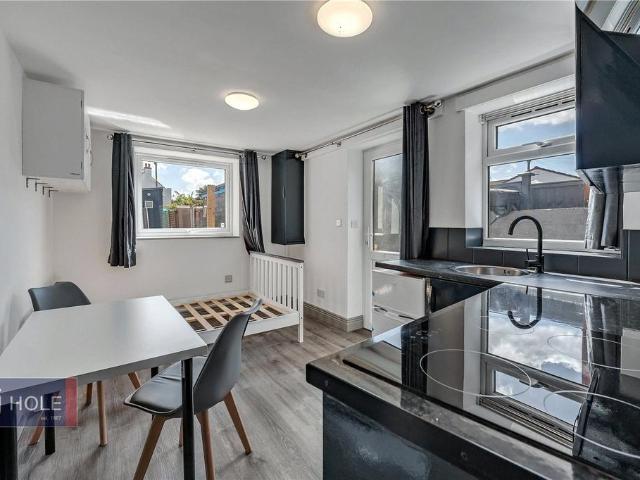 Studio to rent
